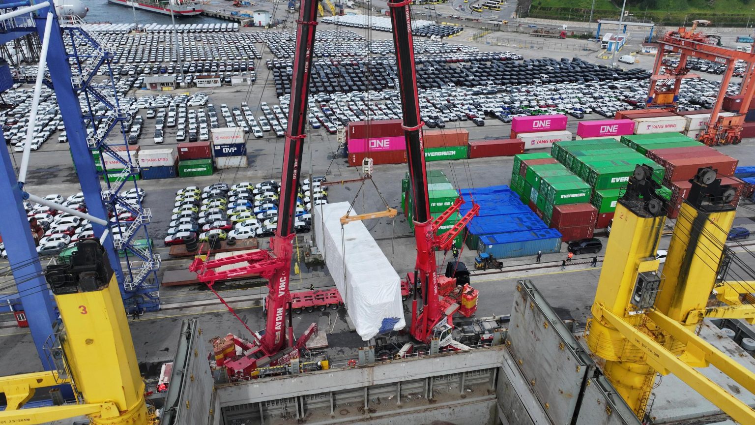 Container Positioning in Logistics | AS Denizcilik